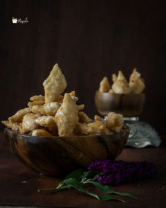 Sweet Shankarpali or Sweet Diamond Cuts | Shakkar Para - Masalakorb