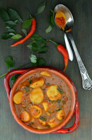 Chamadumpala Pulusu | Arbi Taro Root)Curry Recipe - Masalakorb