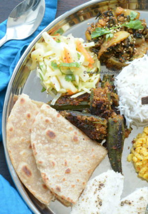 Gujarati Pad Wali Roti | Layered Chapati Recipe - Masalakorb