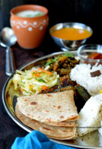 Gujarati Pad Wali Roti | Layered Chapati Recipe - Masalakorb