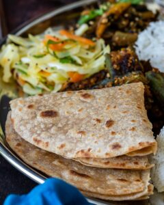 Gujarati Pad Wali Roti | Layered Chapati Recipe - Masalakorb