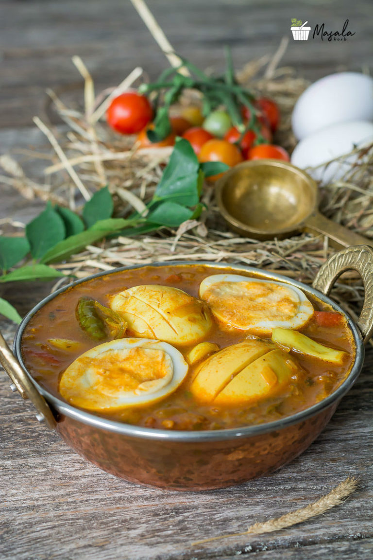 Egg Pulusu Curry Recipe | Guddu Pulusu Recipe | Egg Curry - Masalakorb