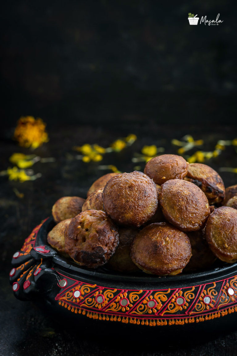 Kerala Unniyappam Recipe | Nei Appam | Banana Paniyaram - Masalakorb