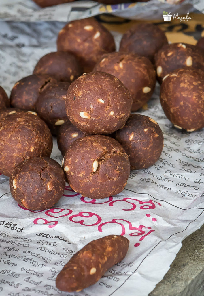 Vella Cheedai Sweet Seedai Recipe | Gokulashtami Snack - Masalakorb