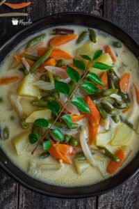 Kerala Vegetable Stew Recipe | Veg Stew for Appam (Ishtu) - Masalakorb