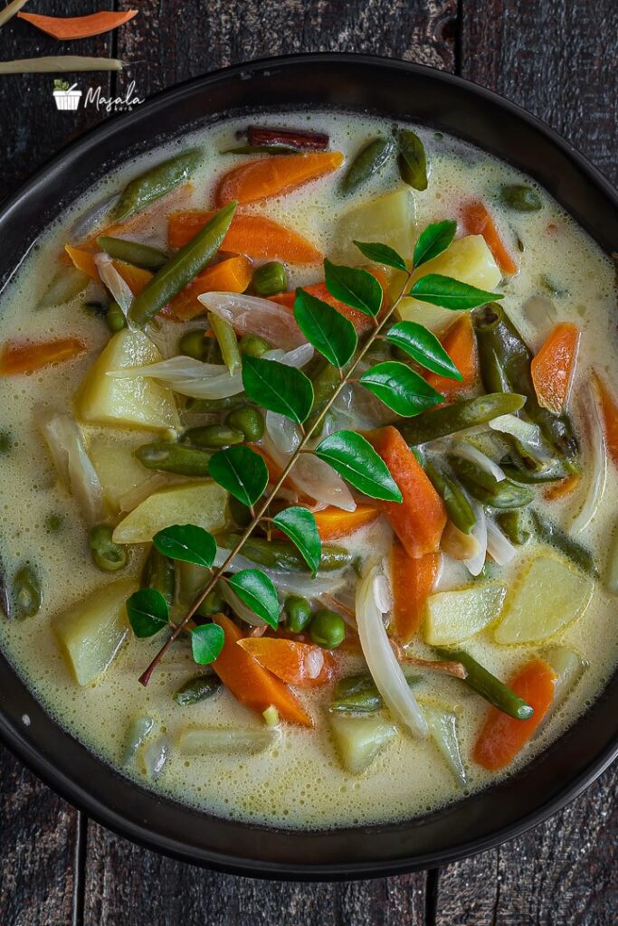 Kerala Vegetable Stew Recipe | Veg Stew for Appam (Ishtu) - Masalakorb