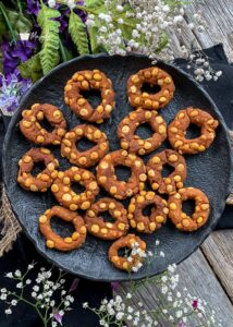 Chegodilu Recipe - Ring Murukku | Pappu Cheodilu (Chakodi) - Taste of ...