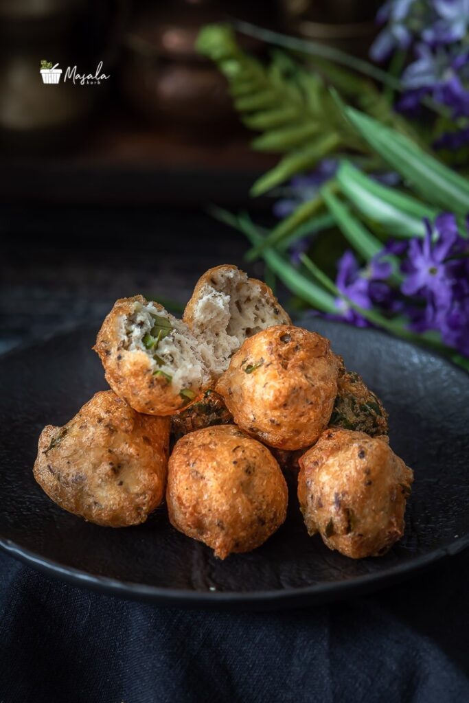Ulundu Bonda Recipe (Vadai) | Urad Dal Bonda Vada Recipe - Masalakorb